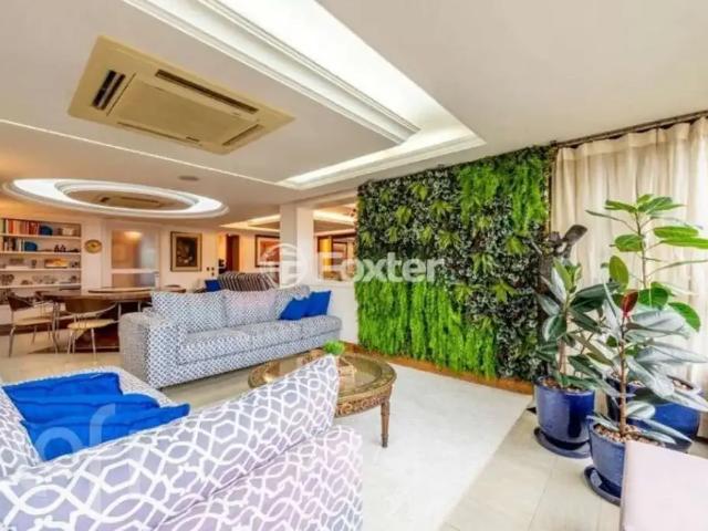 Apartamento para Venda em Porto Alegre/RS Auxiliadora 6 Quartos