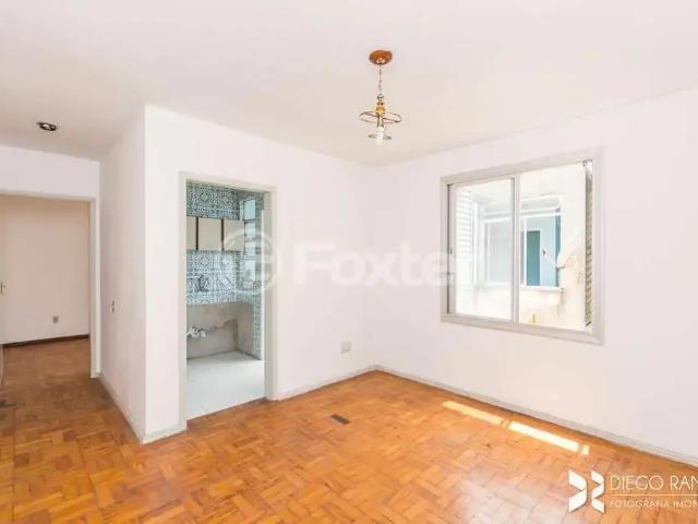 Apartamento para Venda em Porto Alegre/RS Azenha 1 Quartos