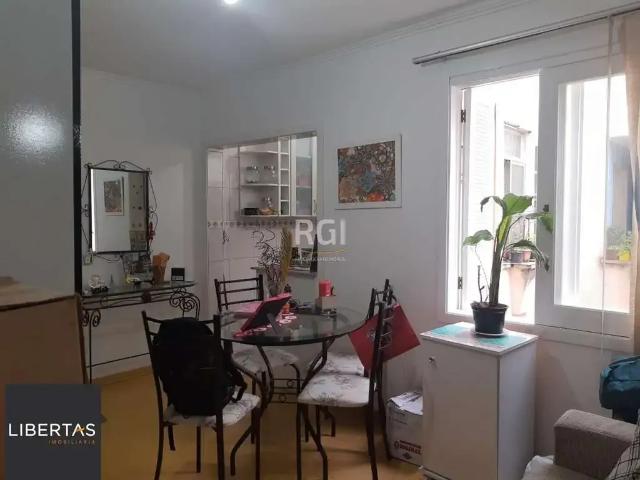 Apartamento para Venda em Porto Alegre/RS Azenha 1 Quartos