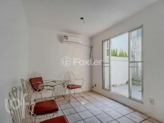 Apartamento para Venda em Porto Alegre/RS Azenha 1 Quartos