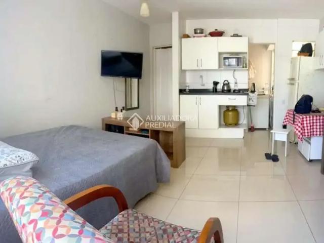 Apartamento para Venda em Porto Alegre/RS Azenha 1 Quartos