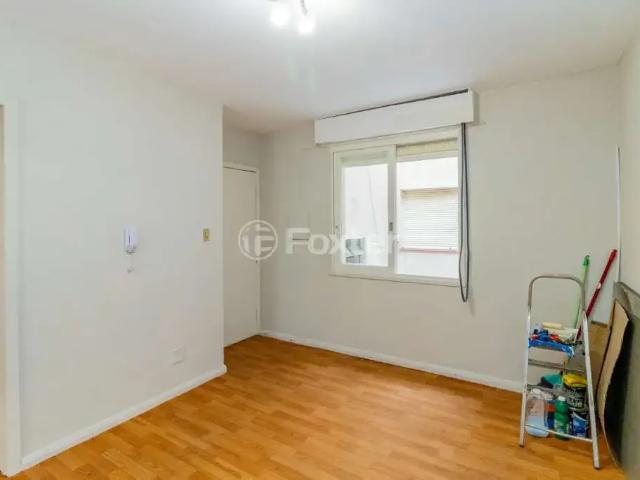 Apartamento para Venda em Porto Alegre/RS Azenha 1 Quartos