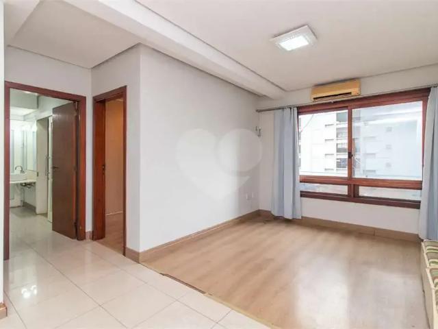 Apartamento para Venda em Porto Alegre/RS Azenha 2 Quartos