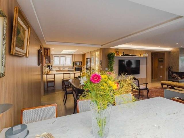 Apartamento para Venda em Porto Alegre/RS Bela Vista 4 Quartos