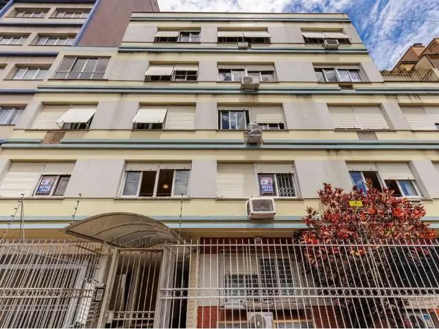 Apartamento para Venda em Porto Alegre/RS Bom Fim 3 Quartos