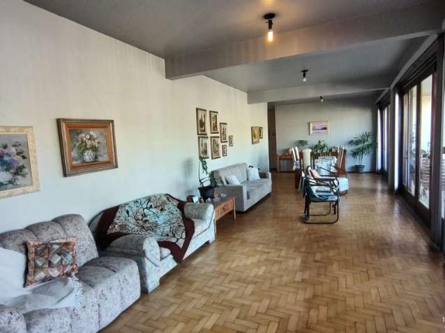 Apartamento para Venda em Porto Alegre/RS Cavalhada 4 Quartos