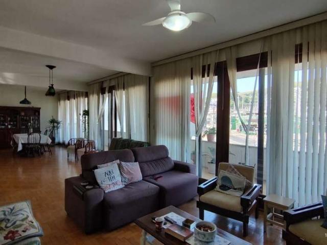 Apartamento para Venda em Porto Alegre/RS Cavalhada 4 Quartos