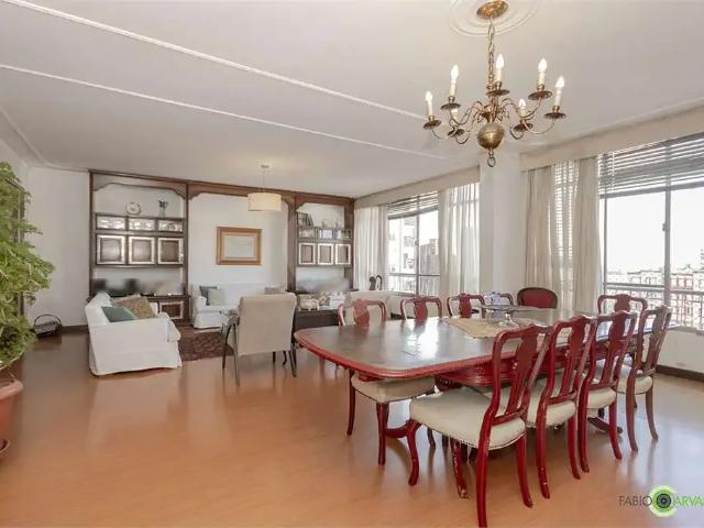 Apartamento para Venda em Porto Alegre/RS Centro 4 Quartos