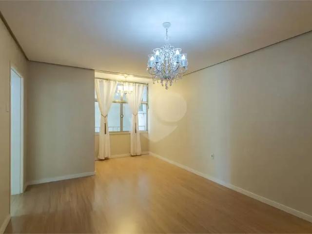 Apartamento para Venda em Porto Alegre/RS Centro 2 Quartos