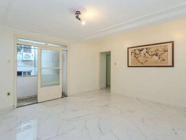 Apartamento para Venda em Porto Alegre/RS Centro Histórico 3 Quartos