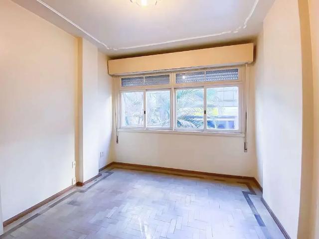 Apartamento para Venda em Porto Alegre/RS Centro Histórico 3 Quartos