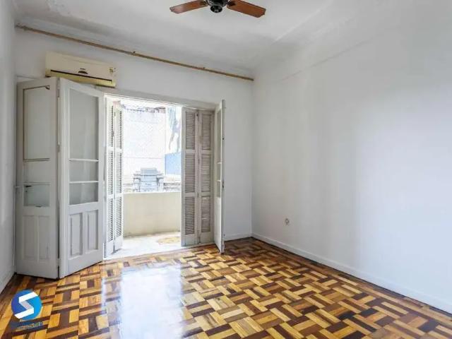 Apartamento para Venda em Porto Alegre/RS Centro Histórico 2 Quartos