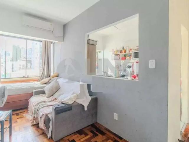 Apartamento para Venda em Porto Alegre/RS Centro Histórico 2 Quartos