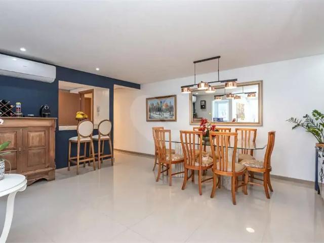 Apartamento para Venda em Porto Alegre/RS Chácara das Pedras 3 Quartos