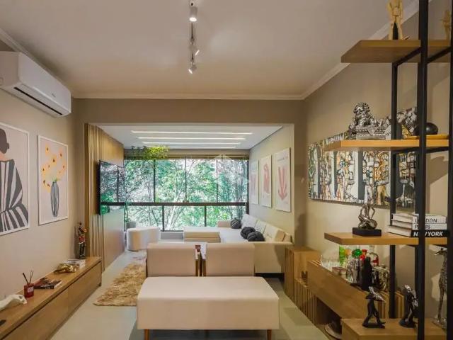 Apartamento para Venda em Porto Alegre/RS Chácara das Pedras 3 Quartos
