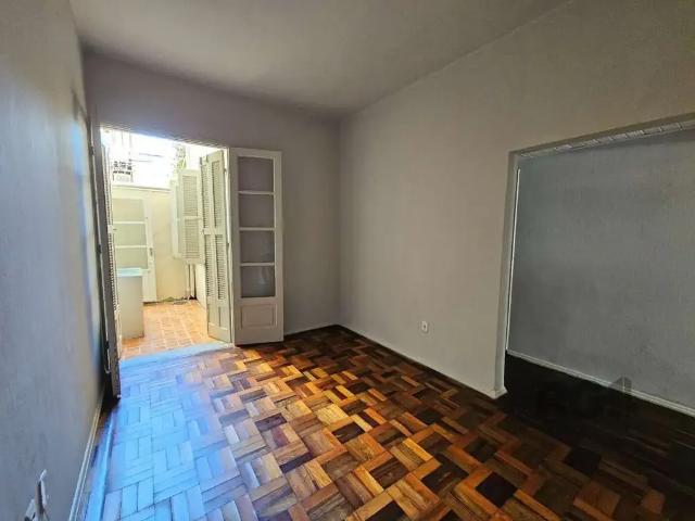 Apartamento para Venda em Porto Alegre/RS Cidade Baixa 2 Quartos