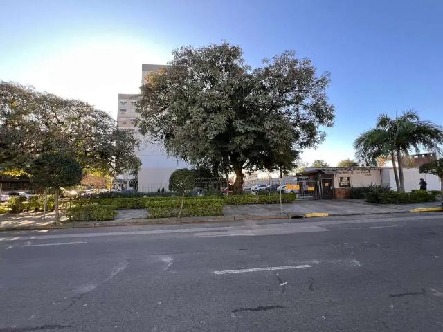 Apartamento para Venda em Porto Alegre/RS Cristal 3 Quartos