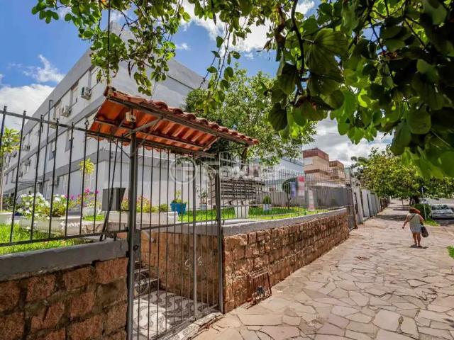 Apartamento para Venda em Porto Alegre/RS Cristal 3 Quartos