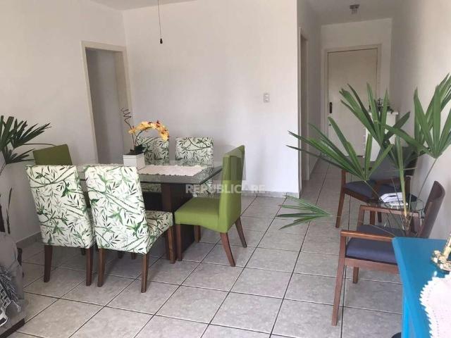 Apartamento para Venda em Porto Alegre/RS Cristal 3 Quartos