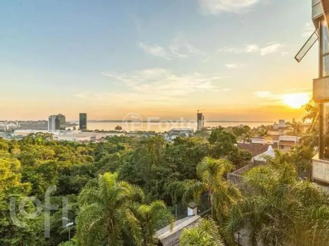 Apartamento para Venda em Porto Alegre/RS Cristal 3 Quartos