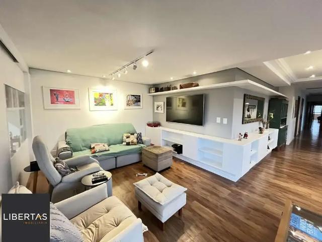 Apartamento para Venda em Porto Alegre/RS Farroupilha 3 Quartos