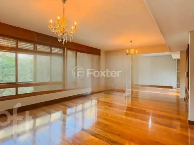 Apartamento para Venda em Porto Alegre/RS Farroupilha 4 Quartos