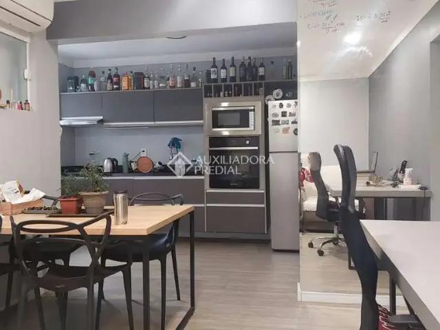 Apartamento para Venda em Porto Alegre/RS Auxiliadora 2 Quartos