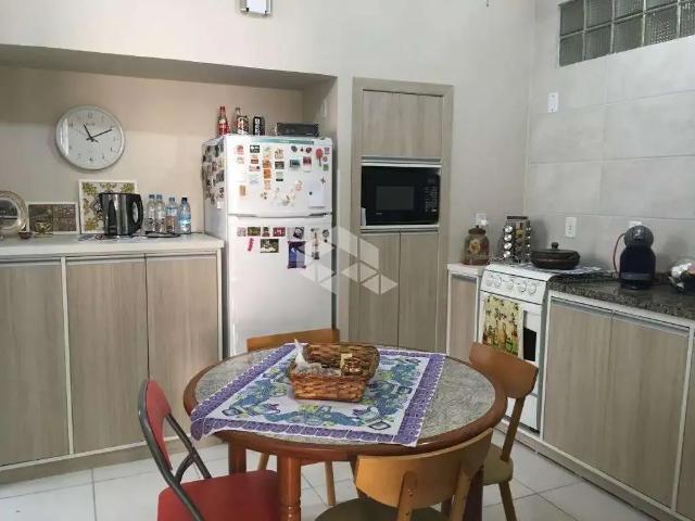 Apartamento para Venda em Porto Alegre/RS Floresta 4 Quartos