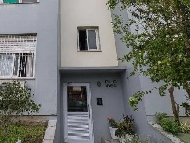 Apartamento para Venda em Porto Alegre/RS Humaitá 2 Quartos