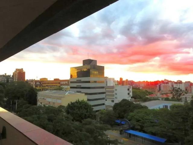 Apartamento para Venda em Porto Alegre/RS Higienópolis 4 Quartos