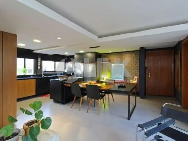 Apartamento para Venda em Porto Alegre/RS Higienópolis 2 Quartos