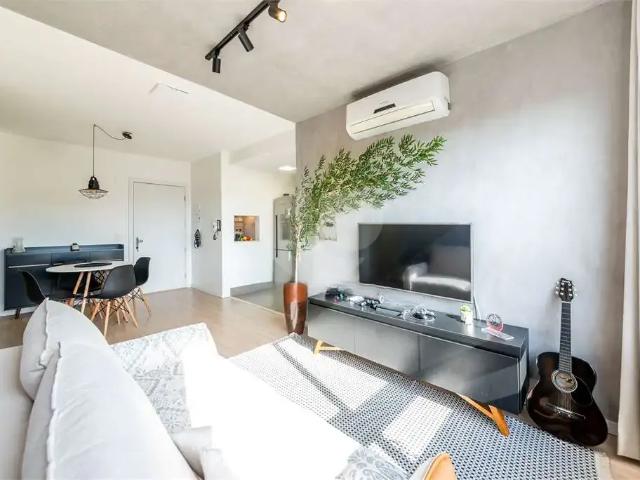Apartamento para Venda em Porto Alegre/RS Higienópolis 2 Quartos
