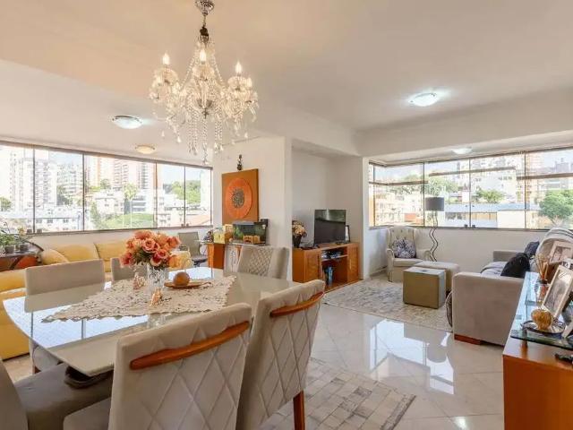Apartamento para Venda em Porto Alegre/RS Higienópolis 3 Quartos