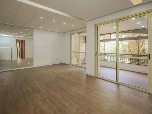 Apartamento para Venda em Porto Alegre/RS Higienópolis 3 Quartos