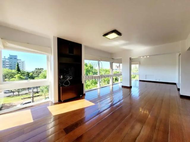 Apartamento para Venda em Porto Alegre/RS Higienópolis 3 Quartos