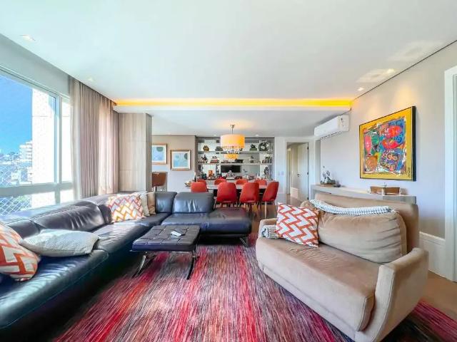 Apartamento para Venda em Porto Alegre/RS Higienópolis 3 Quartos