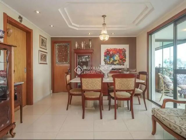 Apartamento para Venda em Porto Alegre/RS Higienópolis 3 Quartos