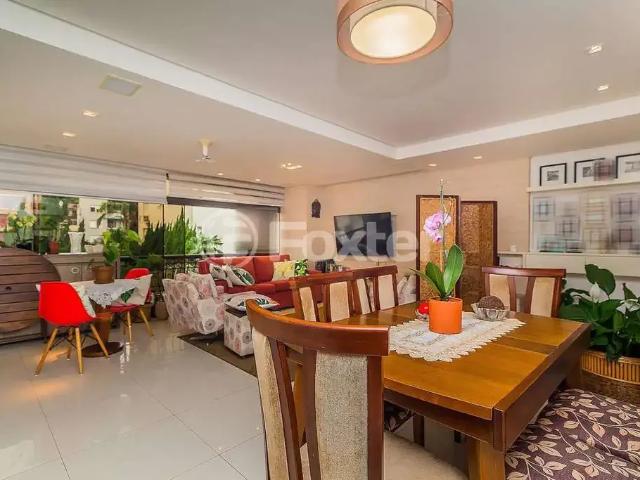 Apartamento para Venda em Porto Alegre/RS Higienópolis 3 Quartos