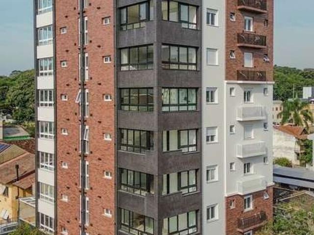 Apartamento para Venda em Porto Alegre/RS Higienópolis 3 Quartos