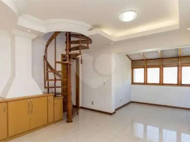 Apartamento para Venda em Porto Alegre/RS Higienópolis 3 Quartos
