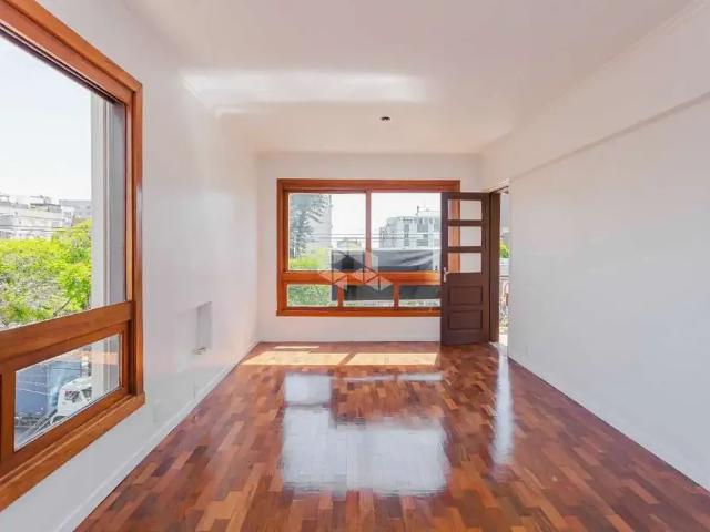 Apartamento para Venda em Porto Alegre/RS Higienópolis 3 Quartos