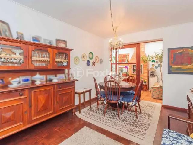 Apartamento para Venda em Porto Alegre/RS Higienópolis 3 Quartos