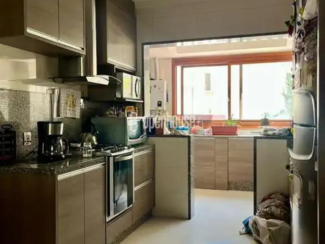 Apartamento para Venda em Porto Alegre/RS Higienópolis 3 Quartos