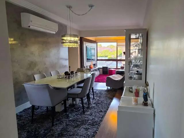 Apartamento para Venda em Porto Alegre/RS Higienópolis 3 Quartos