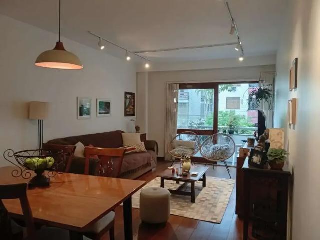 Apartamento para Venda em Porto Alegre/RS Jardim Botânico 2 Quartos