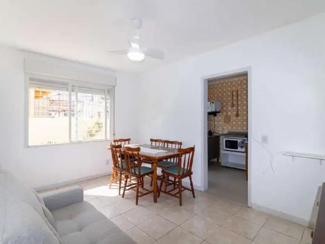 Apartamento para Venda em Porto Alegre/RS Jardim Botânico 2 Quartos