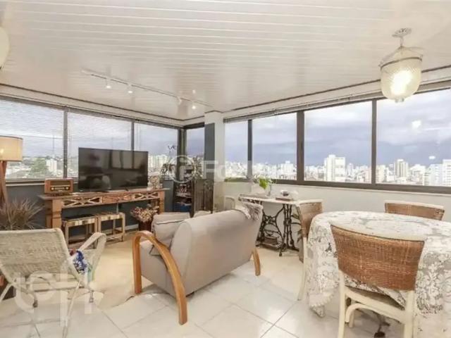 Apartamento para Venda em Porto Alegre/RS Jardim Botânico 3 Quartos