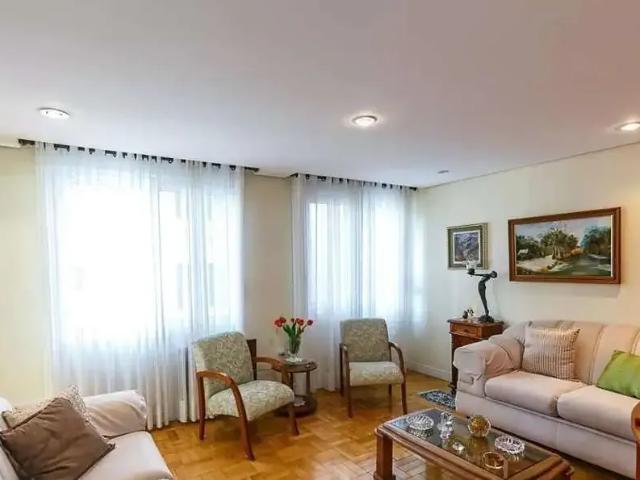 Apartamento para Venda em Porto Alegre/RS Jardim Botânico 3 Quartos
