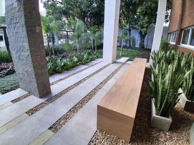 Apartamento para Venda em Porto Alegre/RS Jardim Botânico 3 Quartos