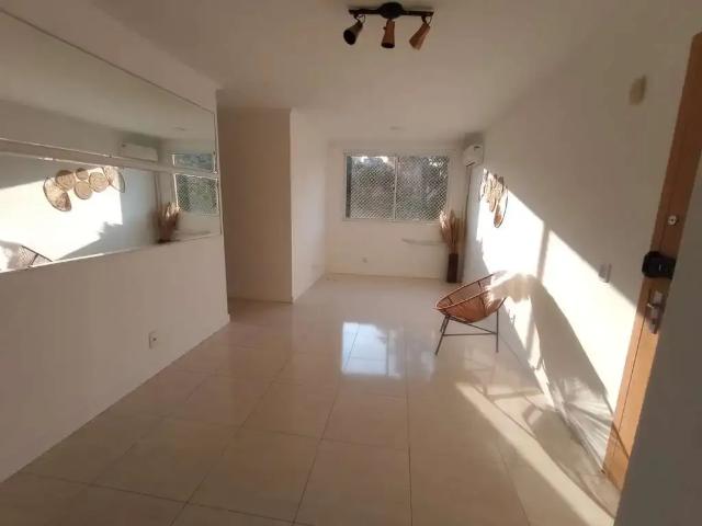 Apartamento para Venda em Porto Alegre/RS Jardim Carvalho 3 Quartos